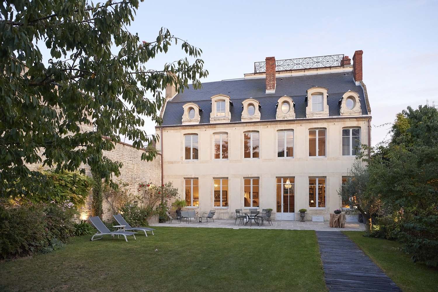 Fenêtres bois sur mesure en France - Atulam